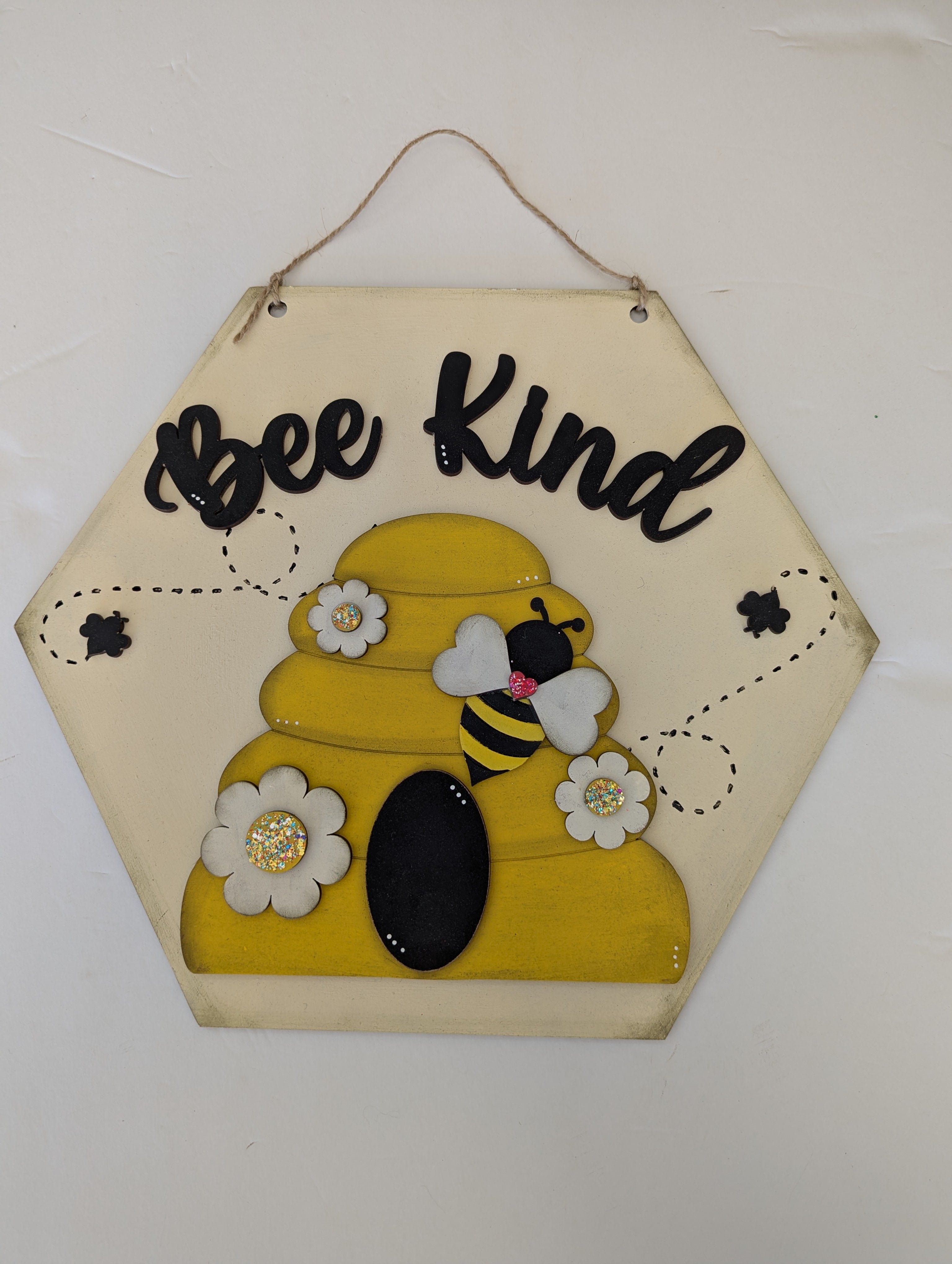 Bee Kind sign - ready to ship – Hot Mesh Mom Shop